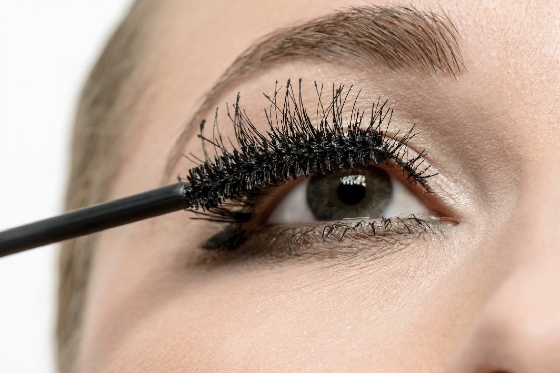 How can cosmetics can affect our ocular health.